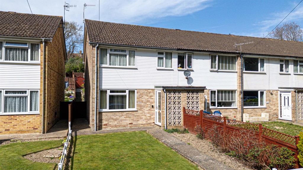 Stonehouse Drive, St. Leonards-On-Sea, 3 bedroom, House - End Terrace